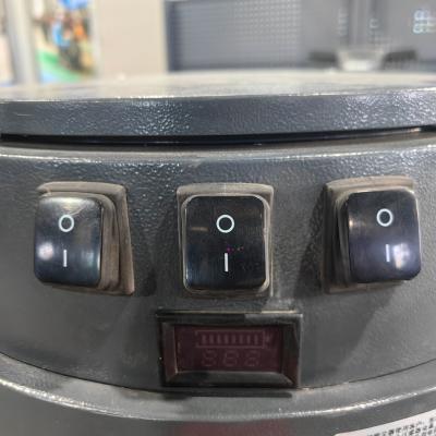 Chine Aspirateur à aspiration à haute puissance pour les éclats de fer et de bois dans les ateliers de réparation de machines à vendre