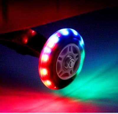 Chine Voiture d'exercice pour enfants en plastique en PP 100 kg Charge maximale et mini taille pour les enfants à conduire à vendre