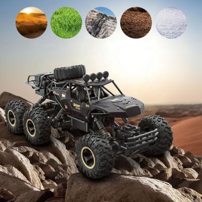 Chine Véhicule tout-terrain à quatre roues motrices rechargeable Rock Crawler Électrique hors route Monster Trucks Jouets pour enfants Cadeaux à vendre