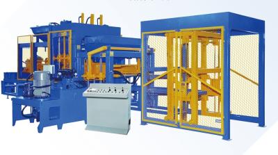 China Bloque de cemento automático completo de la calidad europea QT8-15 que hace la máquina en venta