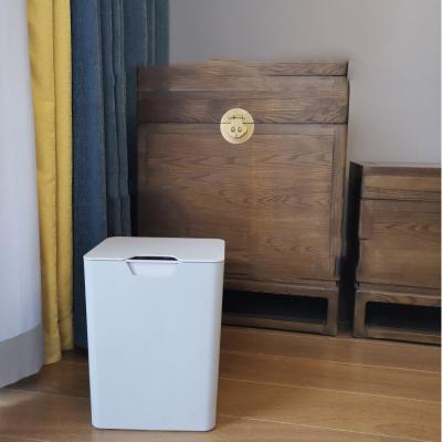 中国 Automatic Bathroom Trash Can Kitchen Recycle Trash Bin Dustbin Intelligent Trash Can with Sensor 販売のため