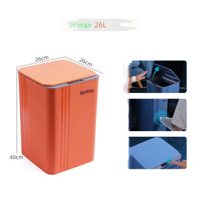中国 Large Color Automatic Induction Smart Plastic Trash Can for Household Kitchen with Lid 販売のため