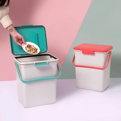 中国 Sealed Garbage Can Rectangular Bathroom Lock Garbage Can Deodorant Moisture-proof Baby Diaper Storage Bucket with Handle 販売のため