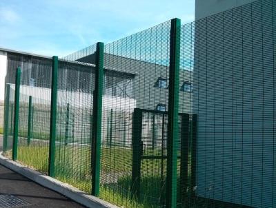 Cina 8 il PVC saldato di Mesh Panel del cavo del calibro 358 ha ricoperto 3 X in 0,5 dell'altezza di 2.0m in vendita