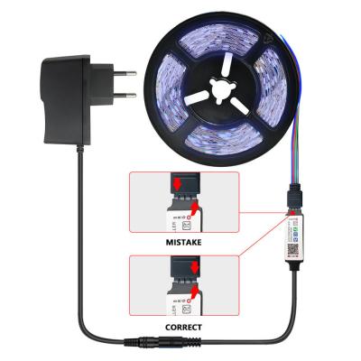 Cina Tuya Smart Wifi Wireless Controller 16.4ft 5m 2m SMD 5050 RGB LED Strip 7.2w / M impermeabile per la decorazione domestica in vendita