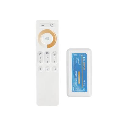 中国 RF 2.4G DC 12V 24V 4 ゾーン カラー 温度 ダブニング LED CCT コントローラー 販売のため