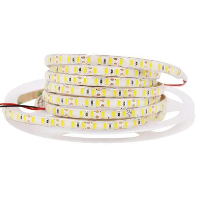 China 18W brillante SMD 5630 LED tira 60d / M 12V flexible 5M / rollo con 3M cinta adhesiva de apoyo en venta
