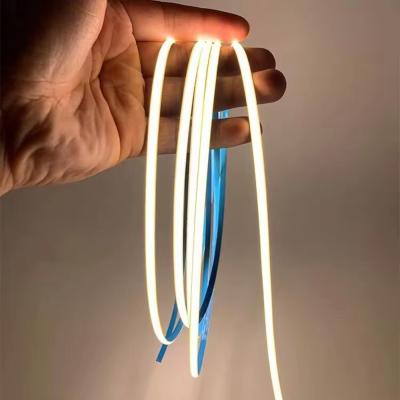 Cina Larghezza super sottile 3mm 90Ra COB LED Strip Bendable LED Tape 12V Dotless Flip Chip 3000K Ultra Thin Flexible in vendita