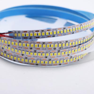 Cina 5M LED Strip Light PCB bianco 2835 Chip IP20 80Ra 12V 24V Led Strip Lighting in vendita