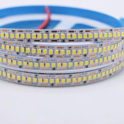 Cina 18W/m 2835 luci a strisce a LED con CRI 80 240 leds/m PCB bianco in vendita