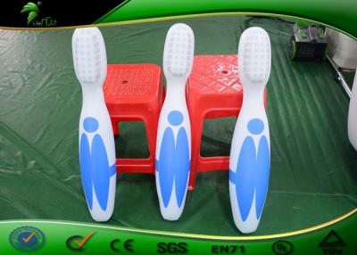 Cina Forme gonfiabili su misura del PVC che annunciano spazzolino da denti per l'esposizione di promozione in vendita