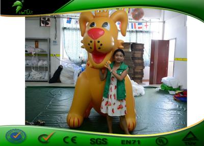 Cina Personaggi dei cartoni animati gonfiabili di esplosione di promozione gigante del PVC che annunciano cane giallo in vendita