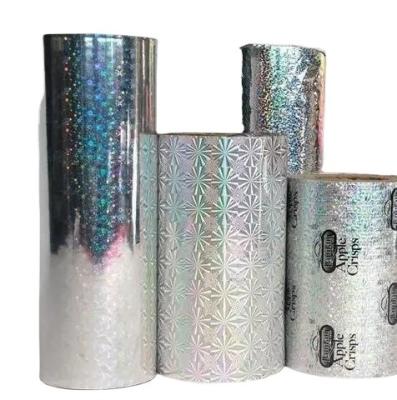Cina Dimensioni personalizzate di pellicola olografica BOPP EVA accettate per materiali metallici e trasparenti in vendita