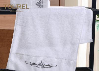 Cina asciugamani di bagno dell'hotel di alta qualità 16s con il logo variopinto del ricamo in vendita