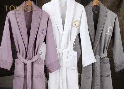 Cina Il riccio su ordinazione di qualità dell'hotel di logo veste il cotone Terry tinto pianura per sonno in vendita