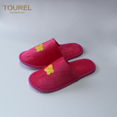 Chine Pantoufles jetables de chambre à coucher de vacances d'enfants avec l'excellente perméabilité à vendre