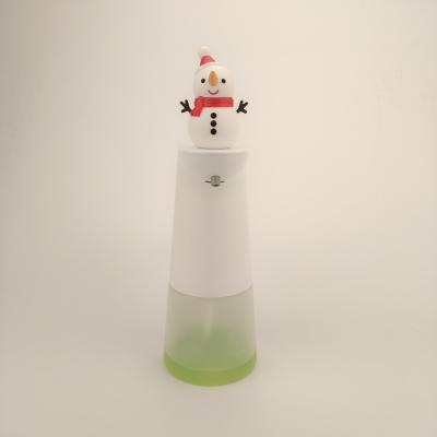 Cina Il Natale il pupazzo di neve dell'erogatore che del sapone della schiuma del sensore della bottiglia della decorazione scherza il bagno di natale ha messo 8.45oz in vendita
