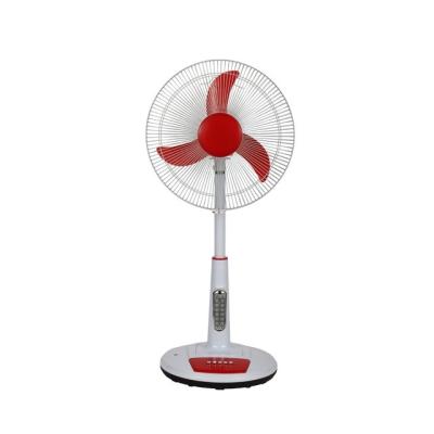 Cina Controllo a tre velocità a 16 pollici del ventilatore da pavimento solare 12v del supporto di CC a basso rumore in vendita