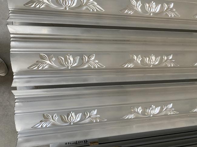 Thickened Wear-resistant Aluminum Alloy Gypsum Cornice Mould product image