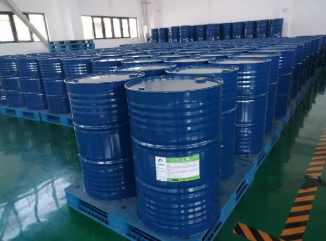 Triethylamine industrial product packaging and appearance