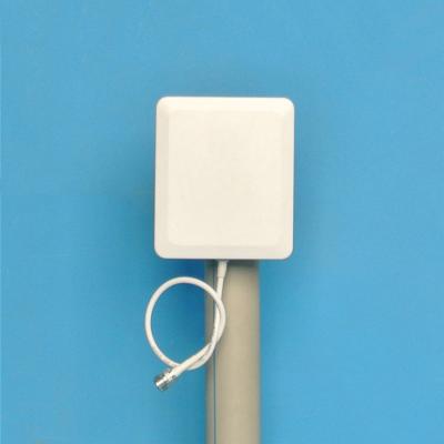 中国 屋外のcelluarおよびWIMAXシステムのために高利得3500MHZ 5Gの移動式無線アンテナ14dbi 販売のため