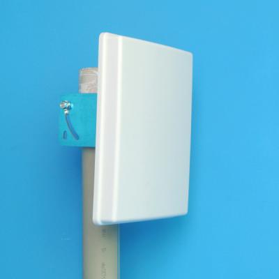 中国 フラット パネルのアンテナ14dbi利益2.4 ghzの、14dbiパネルのアンテナ無線電信のアダプター 販売のため