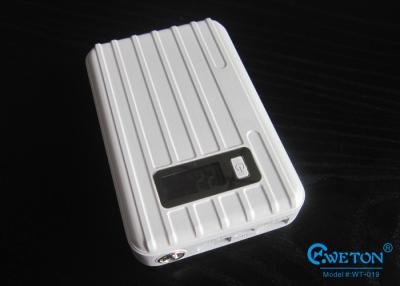 中国 15000mAh 高容量のスーツケースの設計デジタル表示装置が付いている二重 USB 力銀行 販売のため