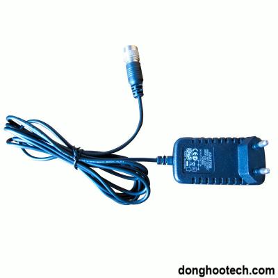 Cina Alimentazione elettrica della macchina fotografica del fermaglio di 12 Pin, alimentatore in CC 12V per la macchina fotografica di Sony in vendita