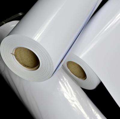 China Monomeric 2PE-Zelfklevende Vinyl Glanzende Oppervlakte van de Voerings Digitale Druk Te koop