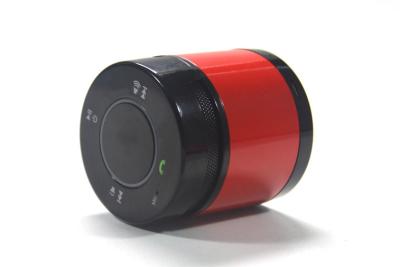 中国 手の自由な金属の貝の耐久の円形の無線小型 Bluetooth のスピーカー 販売のため