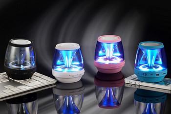 Cina Altoparlante portatile del bluetooth di Hotsell mini con il rifornimento della fabbrica della luce del LED in vendita