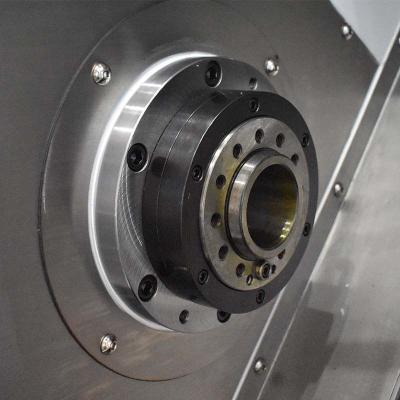 中国 Slant Bed Cnc Lathe Machine 900mm/360mm X/Z Axis Max Travel 販売のため