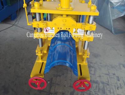 中国 機械 5.5Kw 主要なモーター力を形作るカスタマイズされた自動リッジの帽子ロール 販売のため
