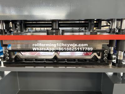 China 380v 3 Phase 50hz Dachblech Rollformmaschine für Dicke 0,3-0,8 mm zu verkaufen