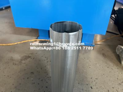 中国 0.45-0.6mm 材料厚さ 5.5kw のモーターパワーを持つダウンスプートロール形成機械 販売のため