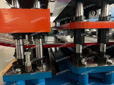 China Máquina de formación de rodillos de arco de dos en uno para el mercado de Omán en venta