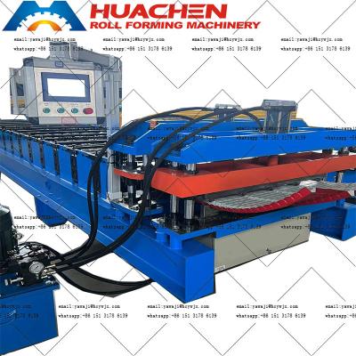 Chine Machine de formage de rouleaux de toits métalliques pour la production à grande vitesse 15 m/min Diamètre de l'arbre 70 mm à vendre