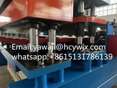 Chine Machine de formage de rouleaux de toits métalliques pour la production à grande vitesse 15 m/min Diamètre de l'arbre 70 mm à vendre