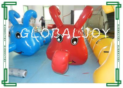 Chine jeu gonflable de sport de bâche de PVC de 0.55MM, 8 sièges Caterpillar gonflable à vendre