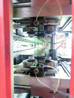 China 1.9-2.4mm Max 2000mm Madera de primavera cama máquina de fabricación de núcleo con 90-100 Primaveras / min Capacidad en venta