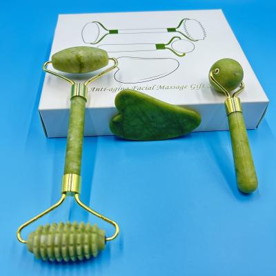 Chine Un rouleau de jade original et un ensemble de gua sha pour le massage du visage sur un lit de jade thermique à vendre