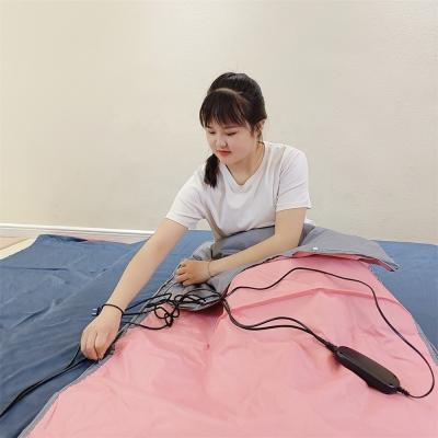 Chine Couverture de sauna portable infrarouge personnalisable avec tension 110V-240V et tissu Oxford à vendre