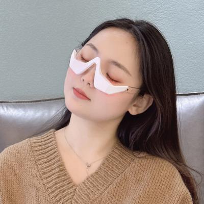 Chine Massageur oculaire à lumière rouge à LED 3D vibration pour anti-âge et élimination des cernes à vendre