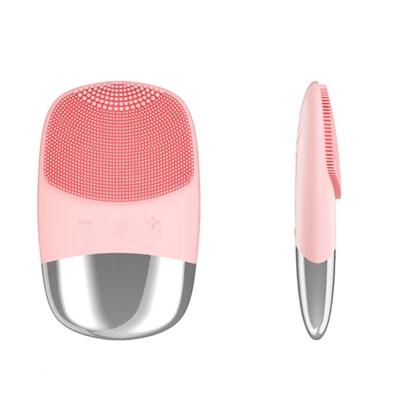 Chine Chargement USB IPX7 imperméable à l'eau silicone électrique brosse à nettoyer le visage pour la zone cible du visage à vendre