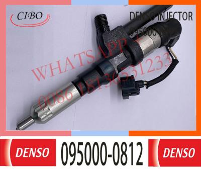 Cina Iniettore di combustibile diesel 095000-0812 per il camion 23910-1231 23910-1231C di serie di K13C 700 in vendita