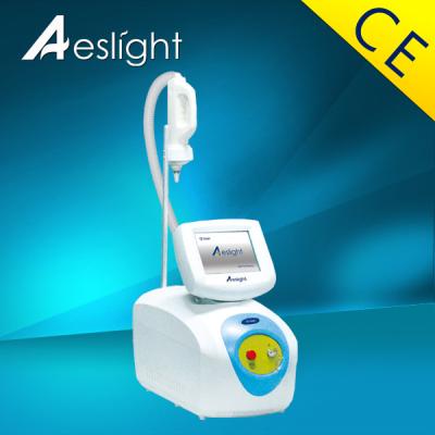 中国 Vitiligo の処置 308nm ND YAG レーザーの入れ墨の取り外しの縦の水冷 販売のため