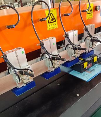 China Acrylic Polishing Equipment Product 1350Mm Work Area Diamond Polishing Machine For Acrylic Sheet for sale