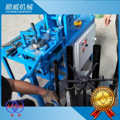 Cina Macchina del filo spinato del rasoio/filo spinato automatici che fa macchina in vendita