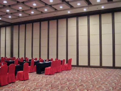 Chine Épaisseur mobile des cloisons de séparation de salle de conférence de mélamine 85mm à vendre
