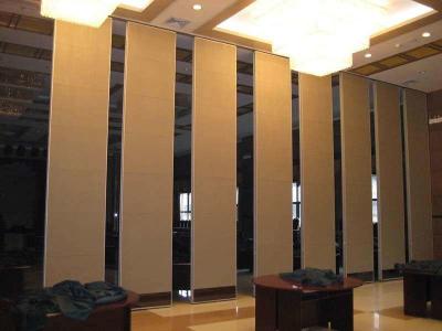 Chine Séparation mobile de mur de Hall de banquet se pliant glissant des cloisons de séparation pour l'hôtel à vendre